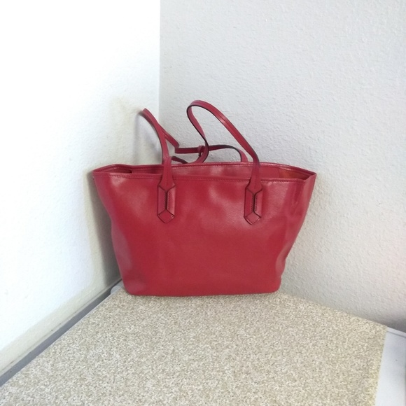 Lauren Ralph Lauren | Bags | Lauren Ralph Lauren Red Textured Bag ...